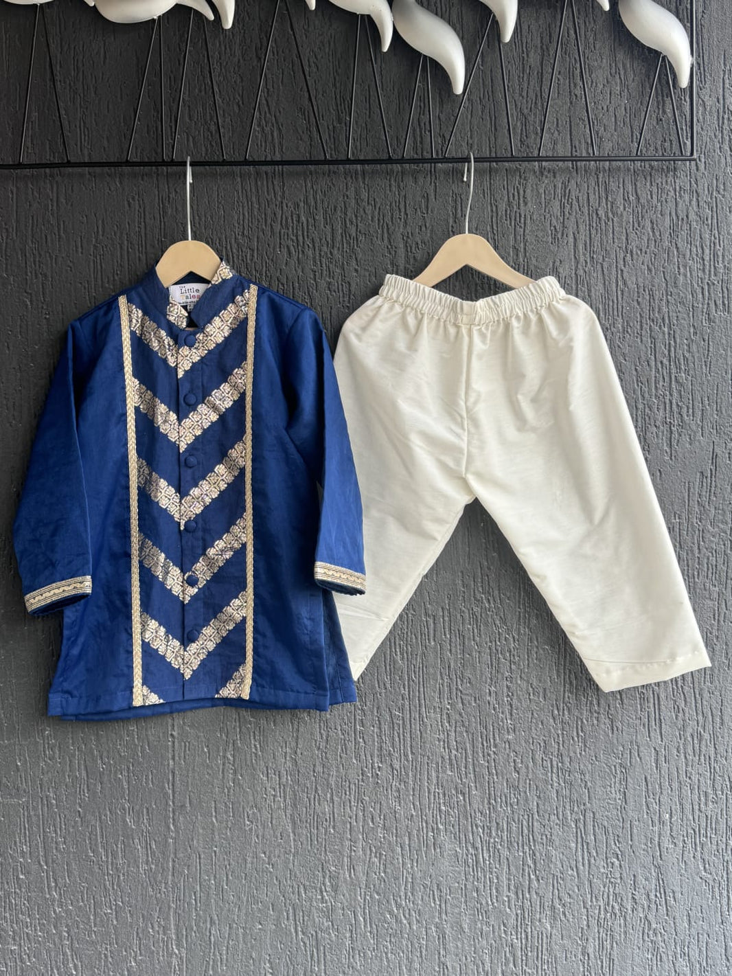 The Little Tales - An Attire with a Story